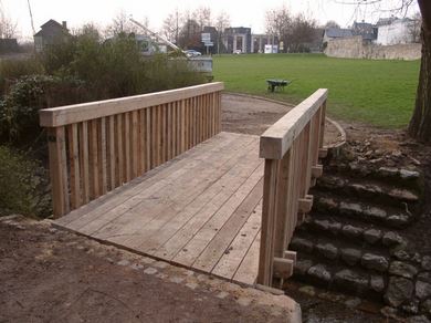Passerelles en bois massif autoportées - Marcanterra Bois et Plantes ...